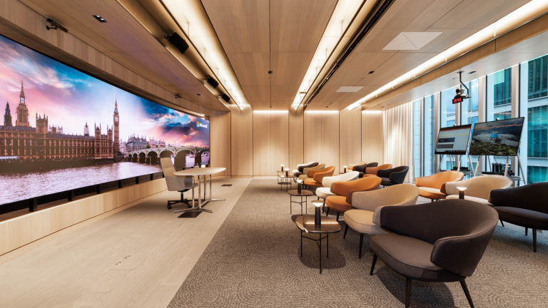 Signature Microsoft Teams Rooms - Cyviz